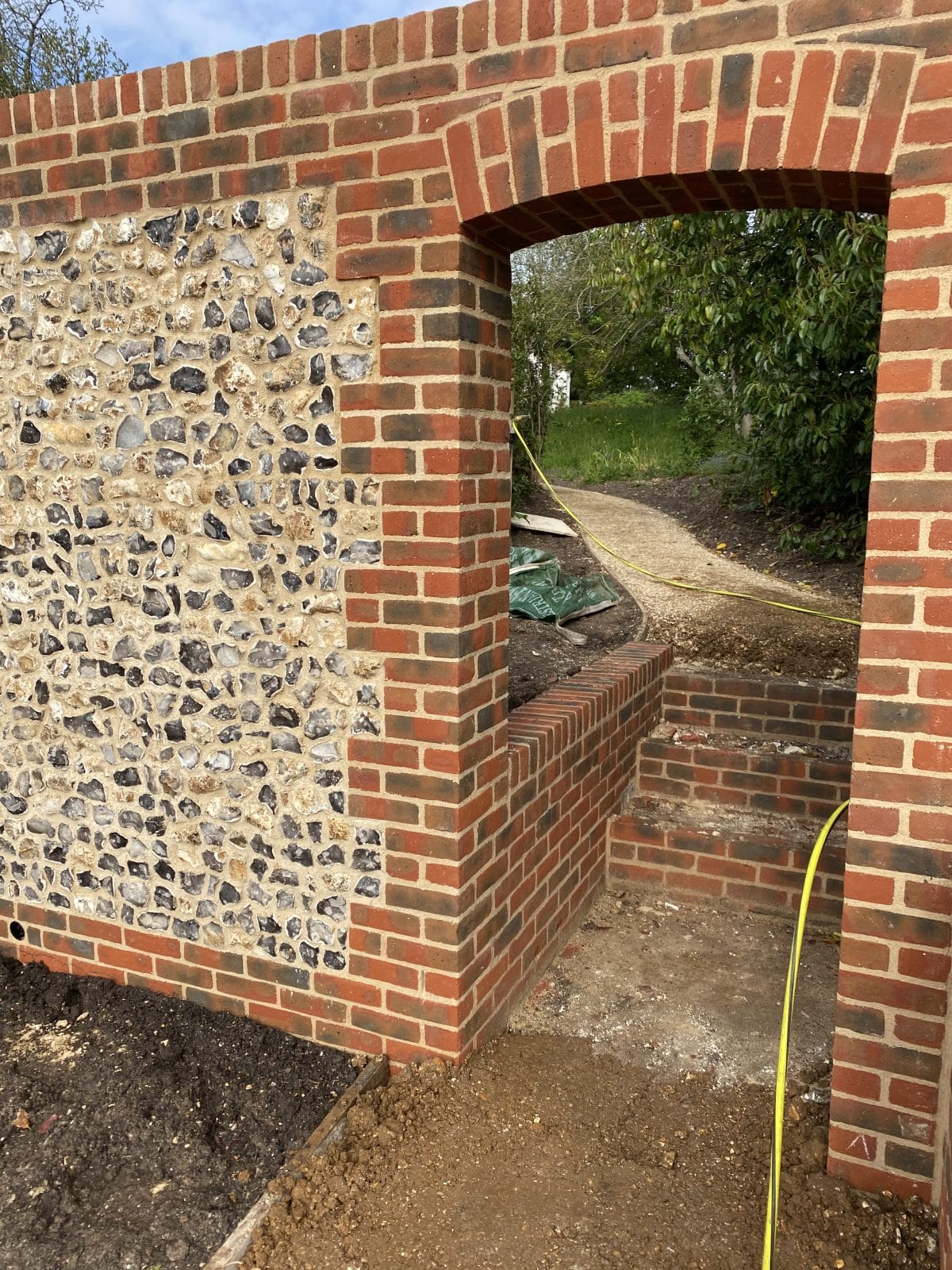 Specialists In Traditional Flintwork - Masters Brickwork & Stonemasonry